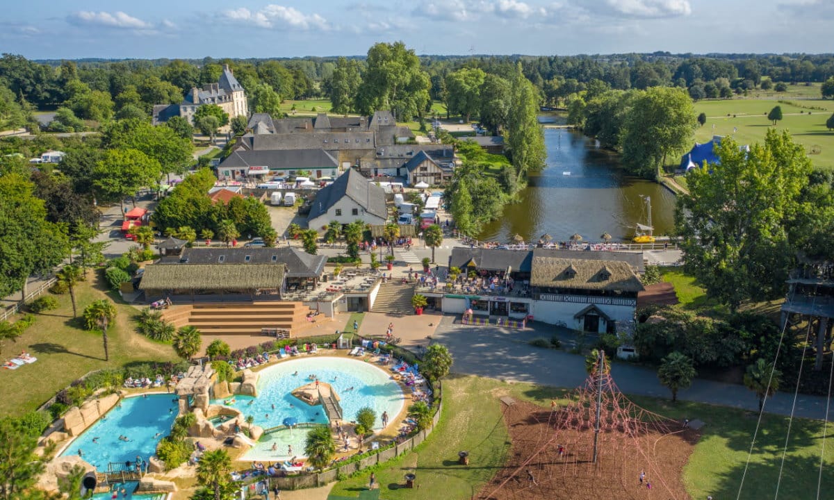 Camping Domaine des Ormes • Vind de Beste Deals op Camping Expert